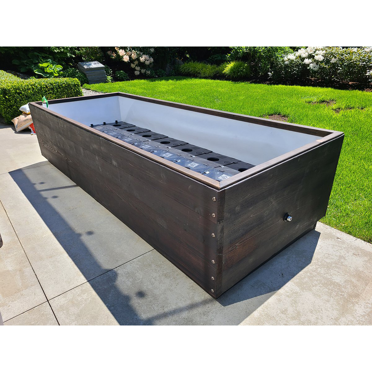 Artifex | Self-Watering Planter Design | LifeSpace Gardens